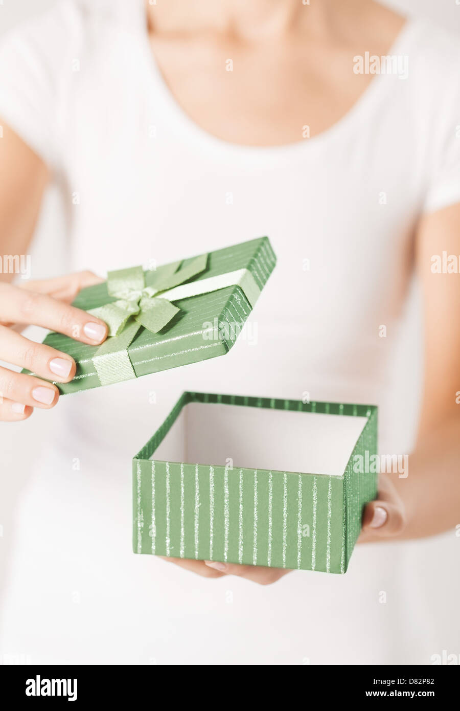 woman hands with gift box Stock Photo - Alamy