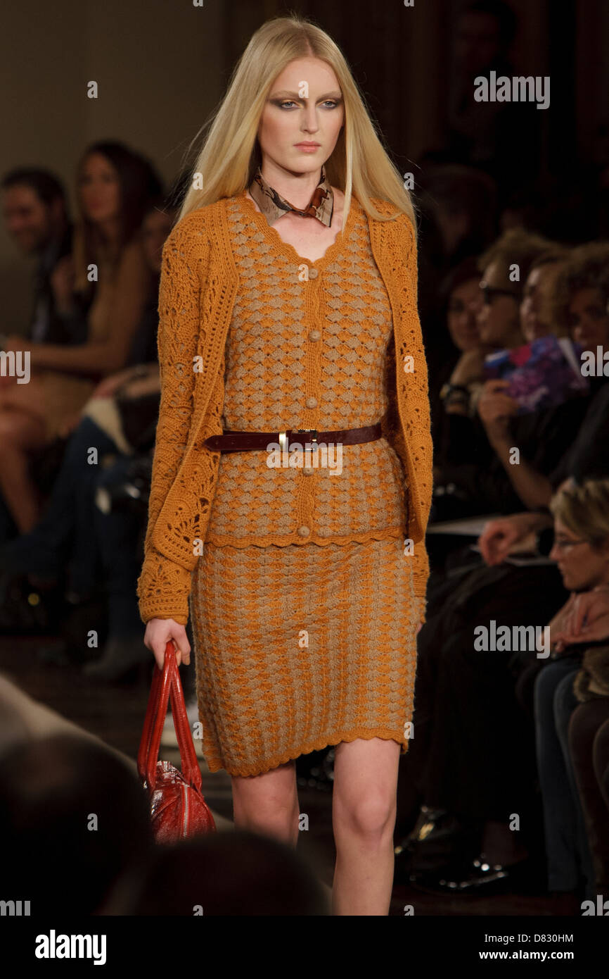 Model Milan Fashion Week Autumn/Winter 2012 - Massimo Rebecchi ...