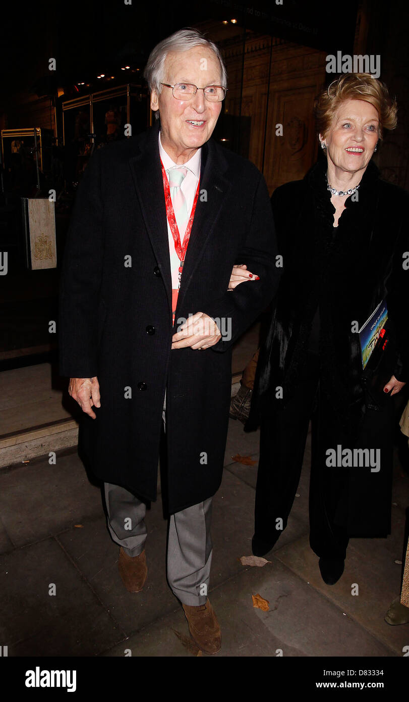 nicholas parsons Cirque du Soleil: Totem premiere Royal Albert Hall 5-1 ...