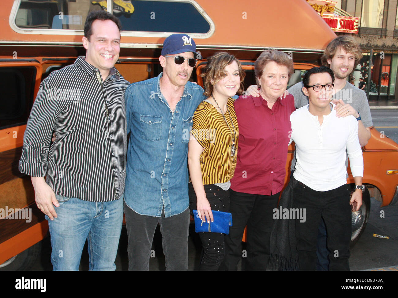 Diedrich Bader, Jon Gries, Tina Majorino, Sandy Martin, Efren Ramirez ...