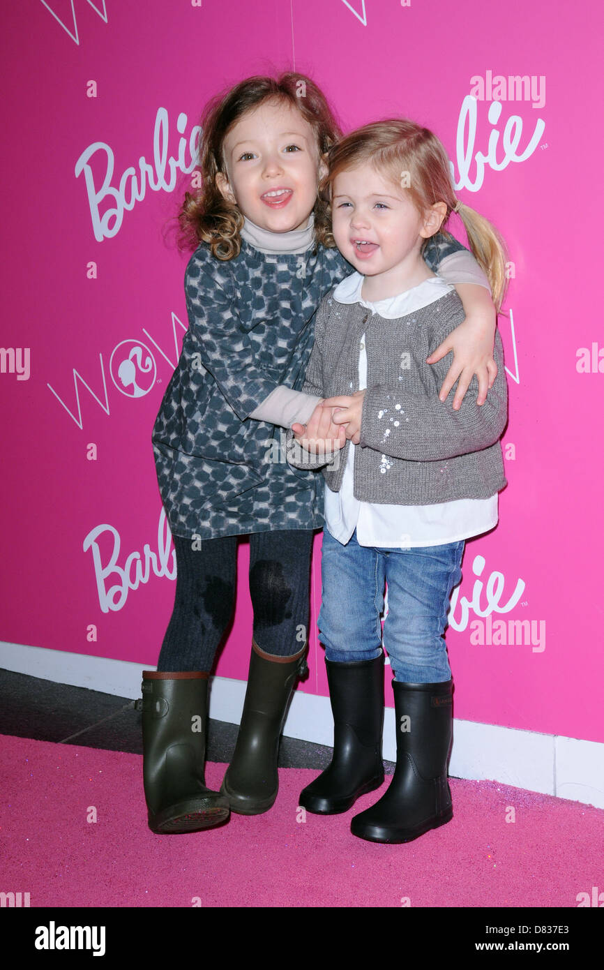 Helena Grace Rutherford Giersch and Salome Bidermann Roizen visting ...