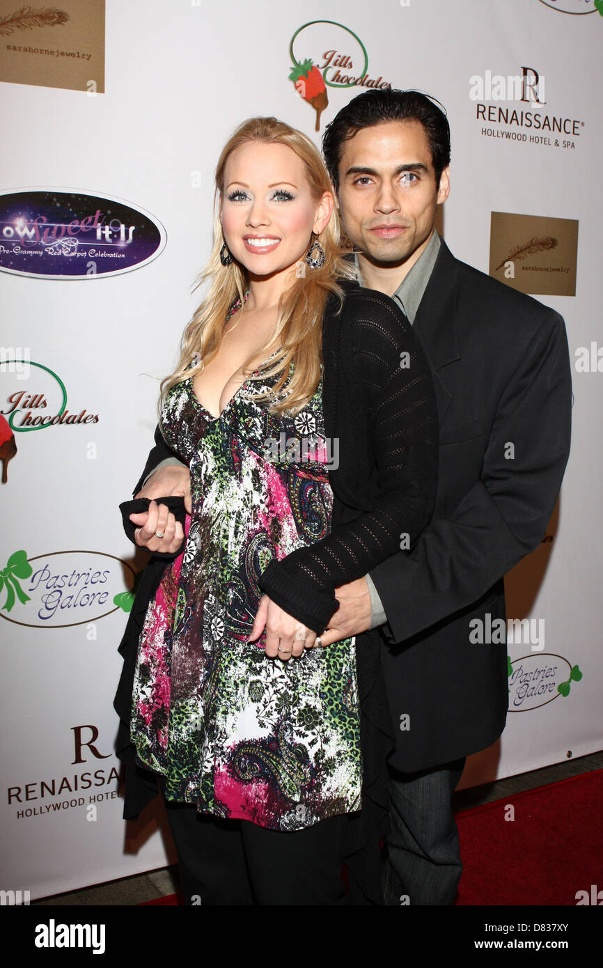 Danny Arroyo and Elizabeth Myers How Sweet It Is Pre-Grammy Red Carpet ...