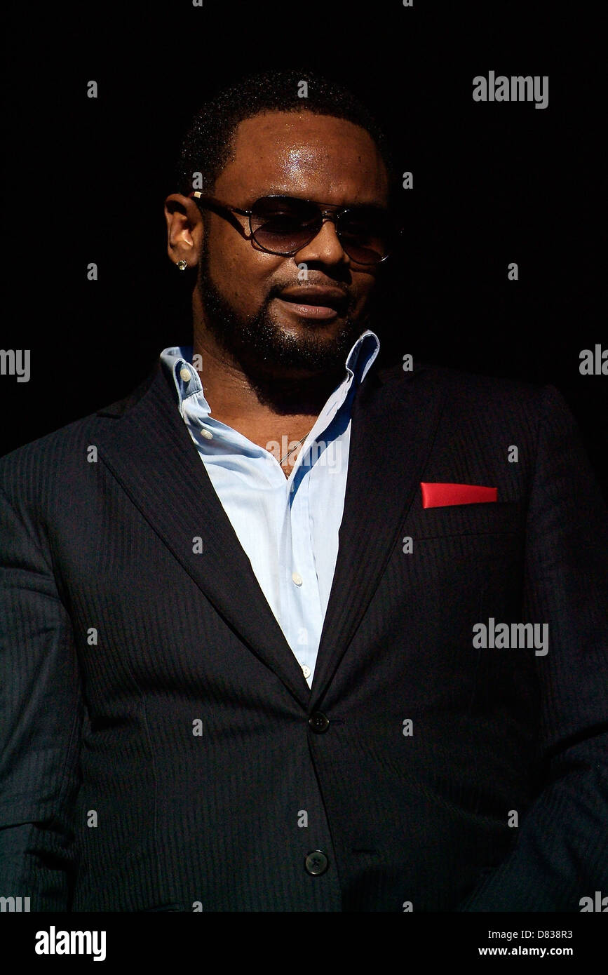 Carl Thomas performing live during Love and Laughter Tour at James L ...