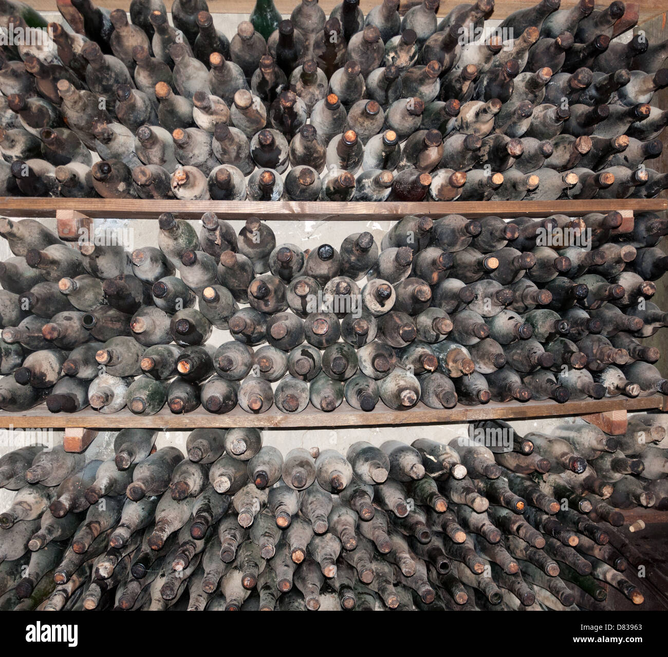 Old wine bottles hi-res stock photography and images - Alamy