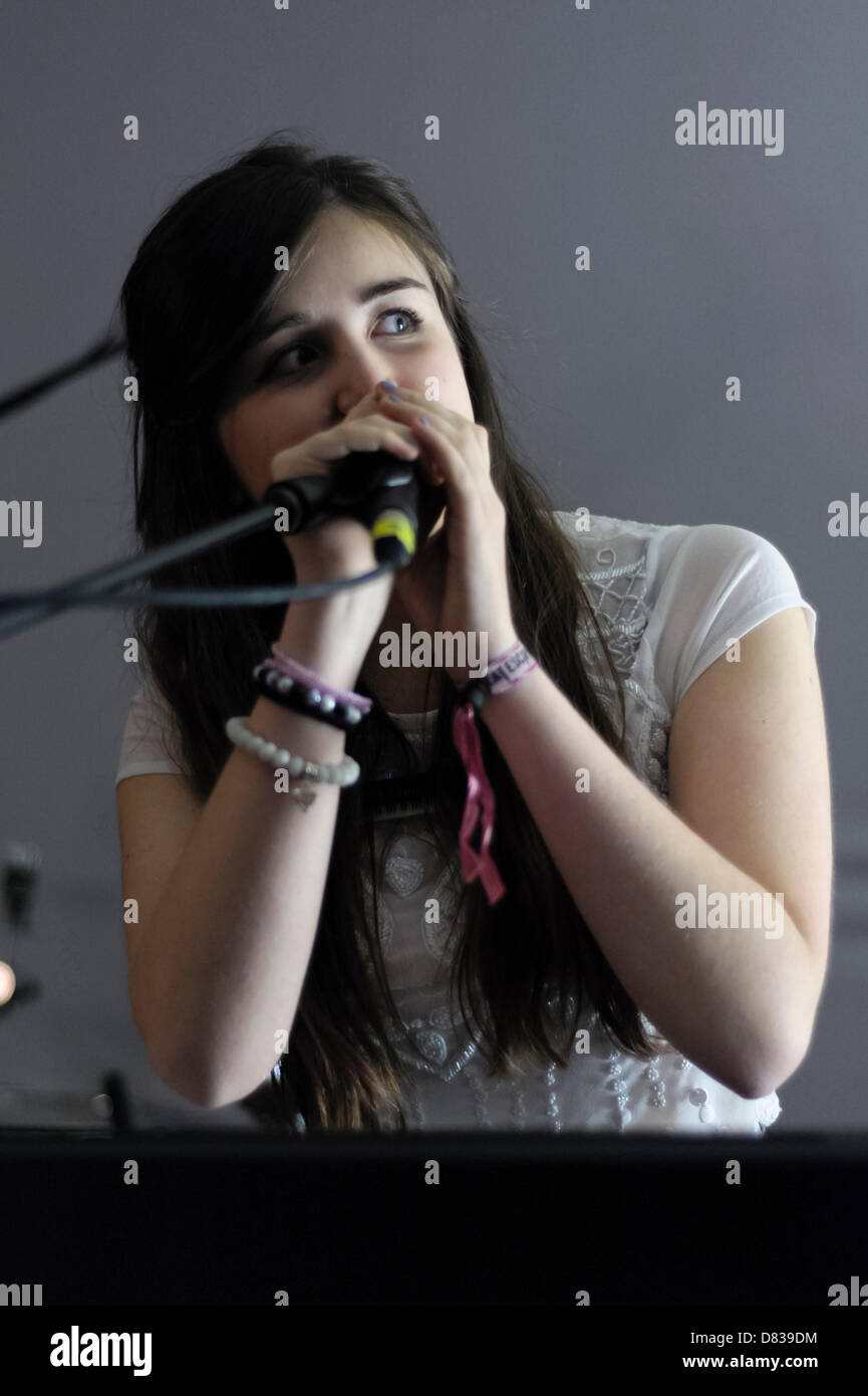 Blind tiger hi-res stock photography and images - Alamy