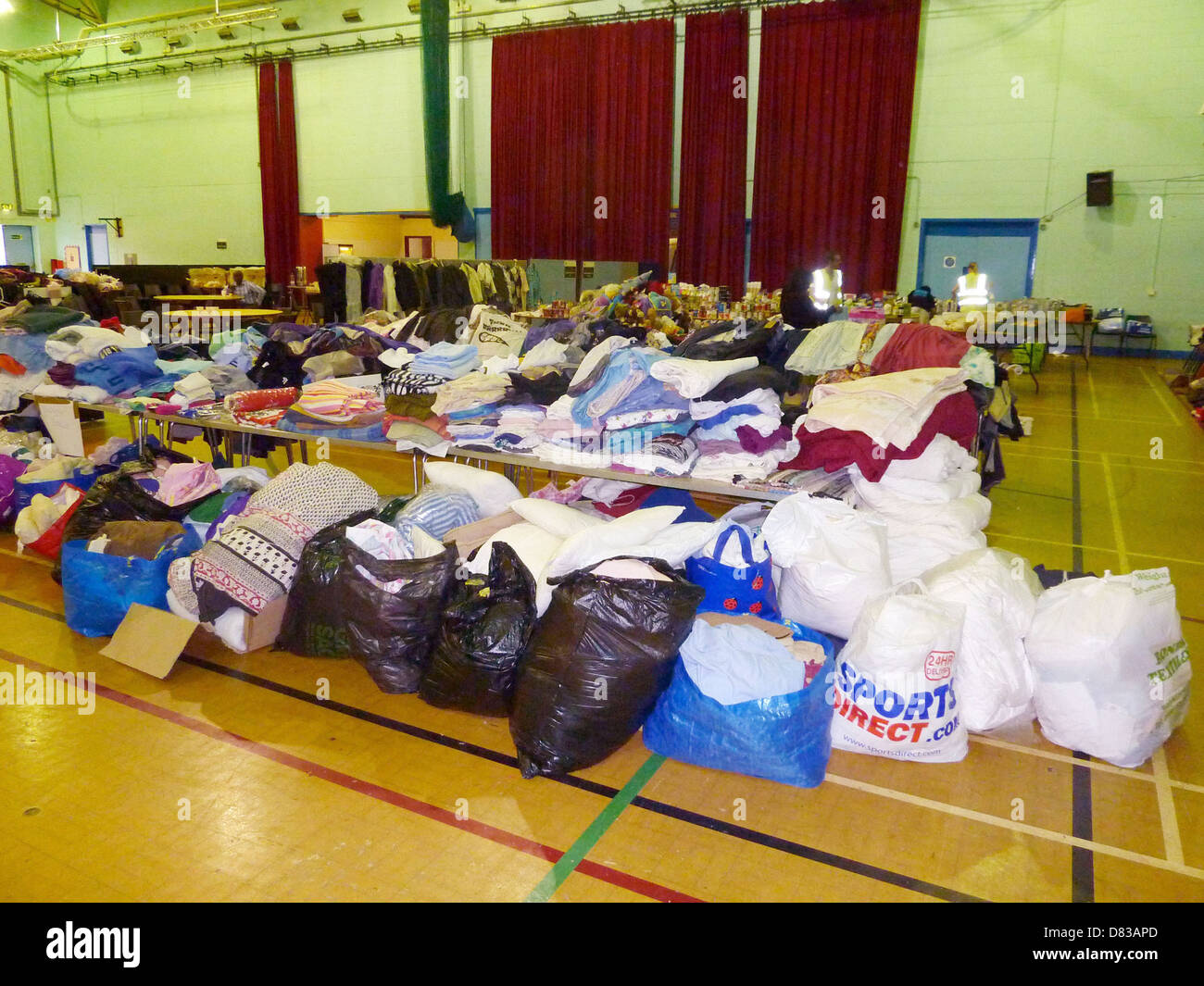 Atmosphere A makeshift aid shelter has been set up in the sports hall ...