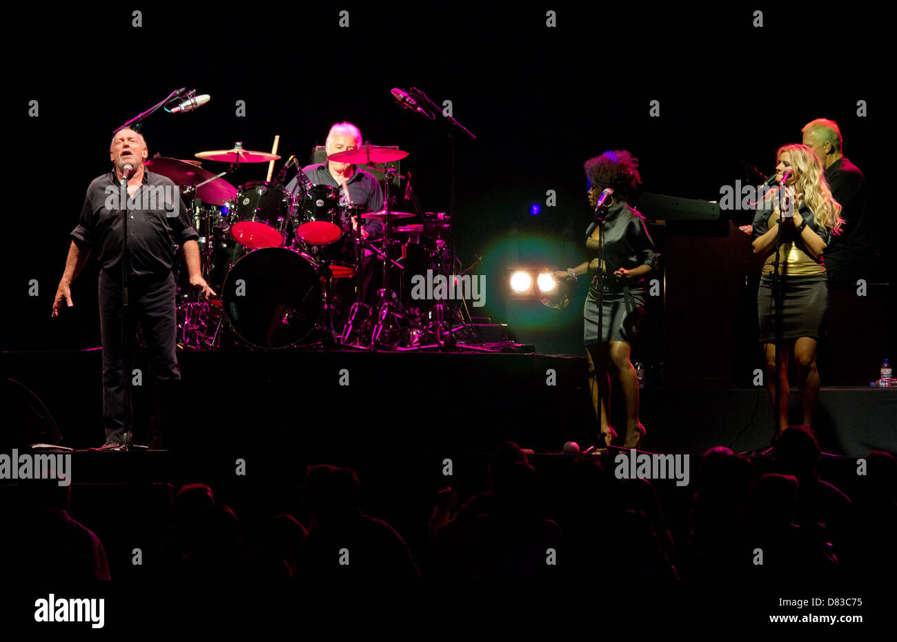 Joe Cocker performing live at Albufeira Pine Cliffs Summer Gala 2011 ...