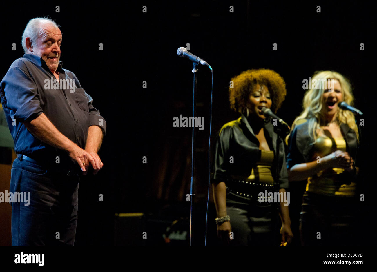 Joe Cocker performing live at Albufeira Pine Cliffs Summer Gala 2011 ...