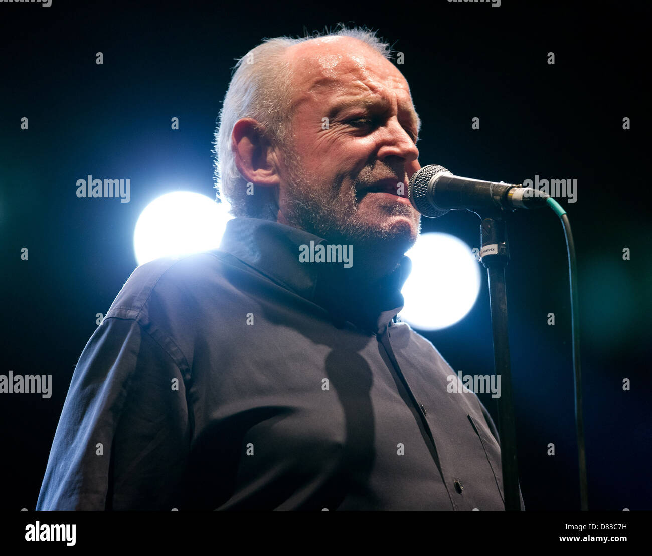 Joe Cocker performing live at Albufeira Pine Cliffs Summer Gala 2011 ...