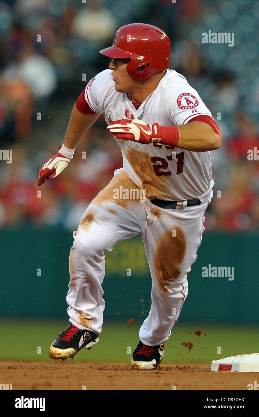 Stealing angels hi-res stock photography and images - Alamy