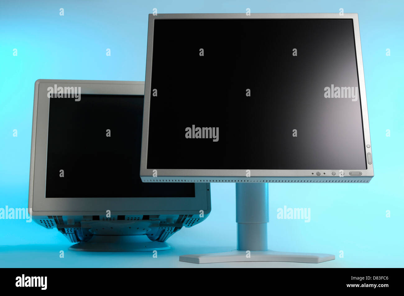 Lcd Computer Images Three Screens Is Charm Of New Razer Laptop