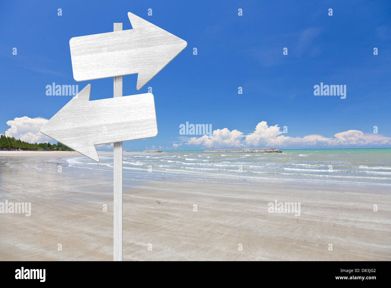 Wooden arrow hi-res stock photography and images - Alamy