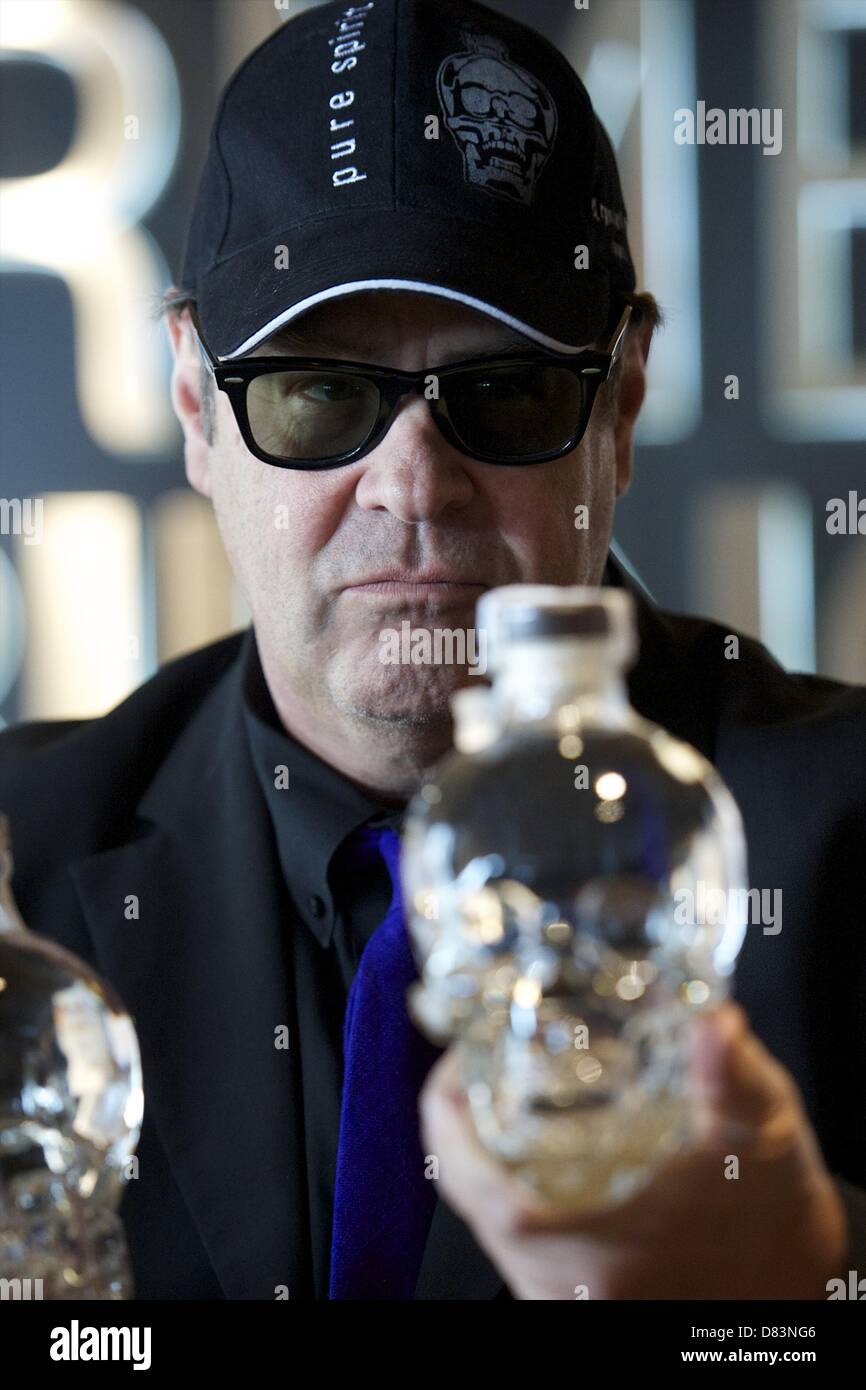 Crystal head vodka hi-res stock photography and images - Alamy