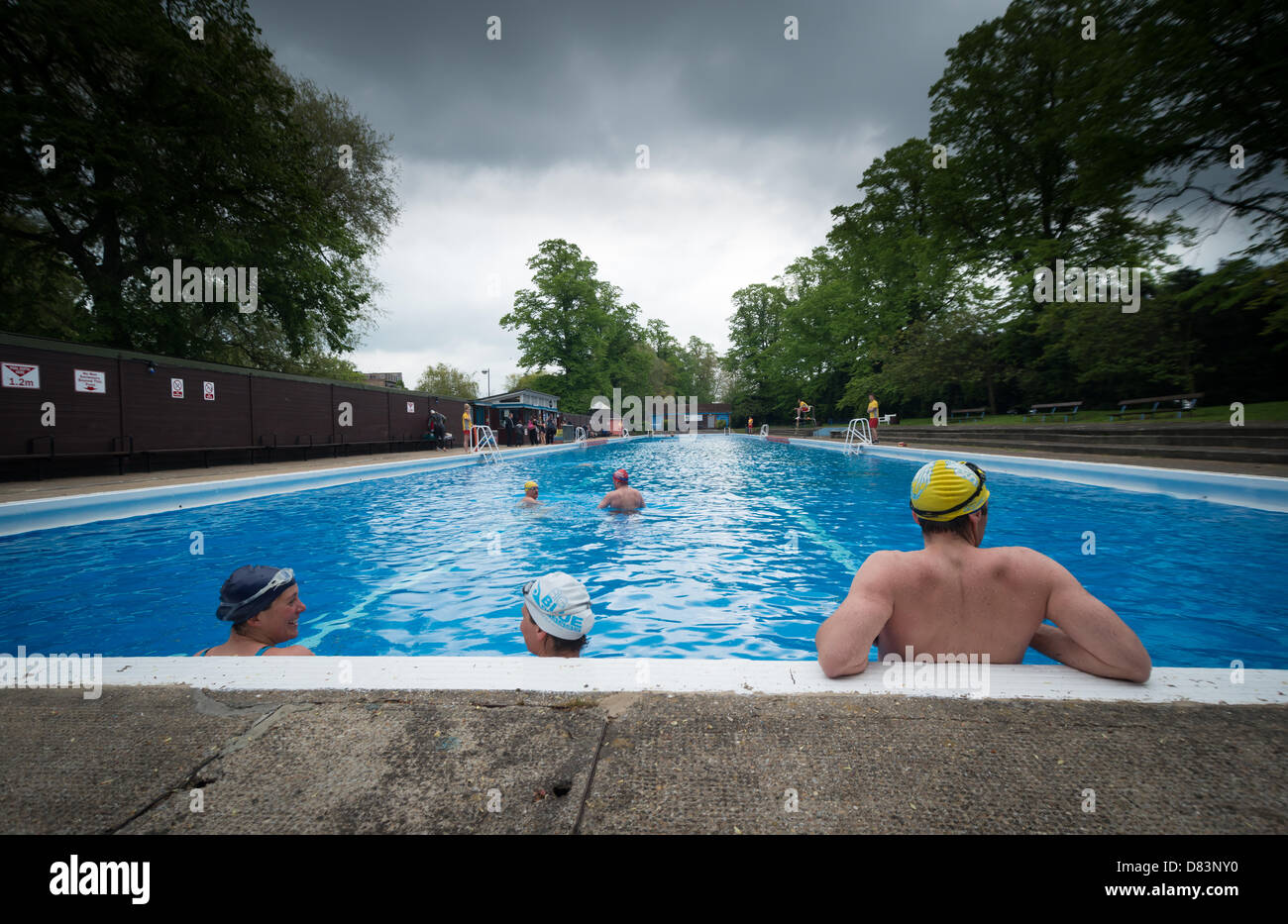 Jesus green lido, cambridge hi-res stock photography and images - Alamy