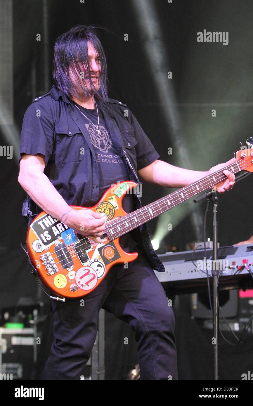 Baltimore, Maryland, USA. 17th May 2013. GOO GOO DOLLS perform in the ...