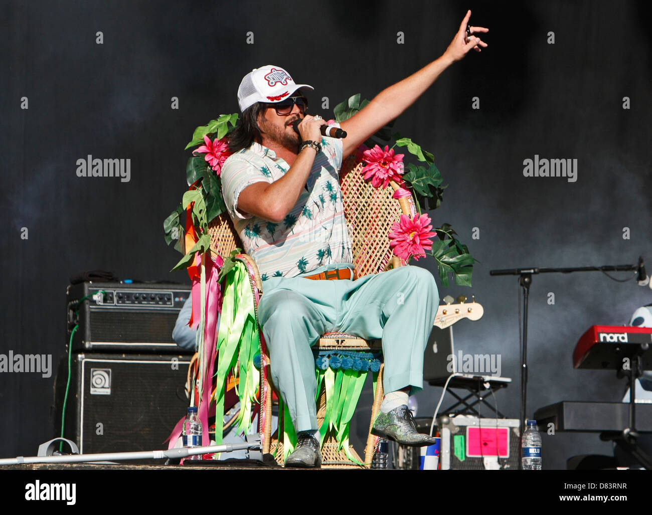 Miguel Mantovani , the cuban brothers live on stage at bestival ...