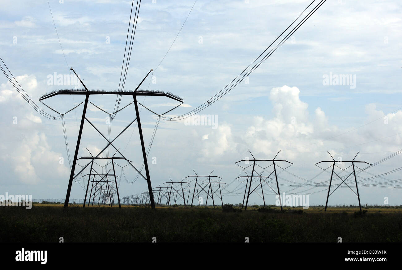 Electric power lines for the electric industry Stock Photo - Alamy