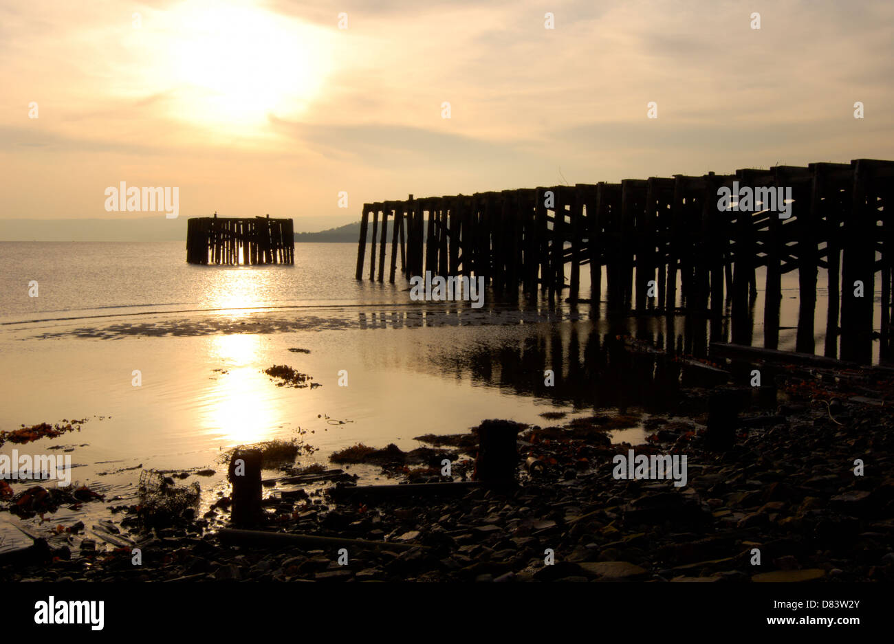 Craigendoran pier hi-res stock photography and images - Alamy