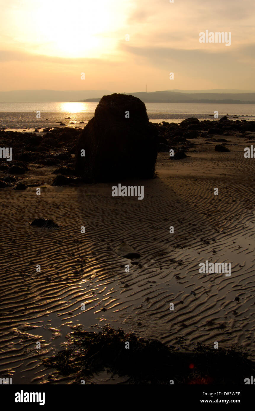 Beach at Craigendoran on the Firth of Clyde, Scotland Stock Photo - Alamy