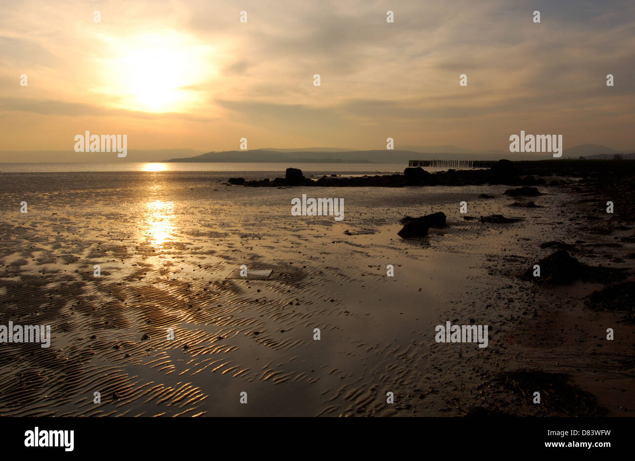 Beach at Craigendoran on the Firth of Clyde, Scotland Stock Photo - Alamy