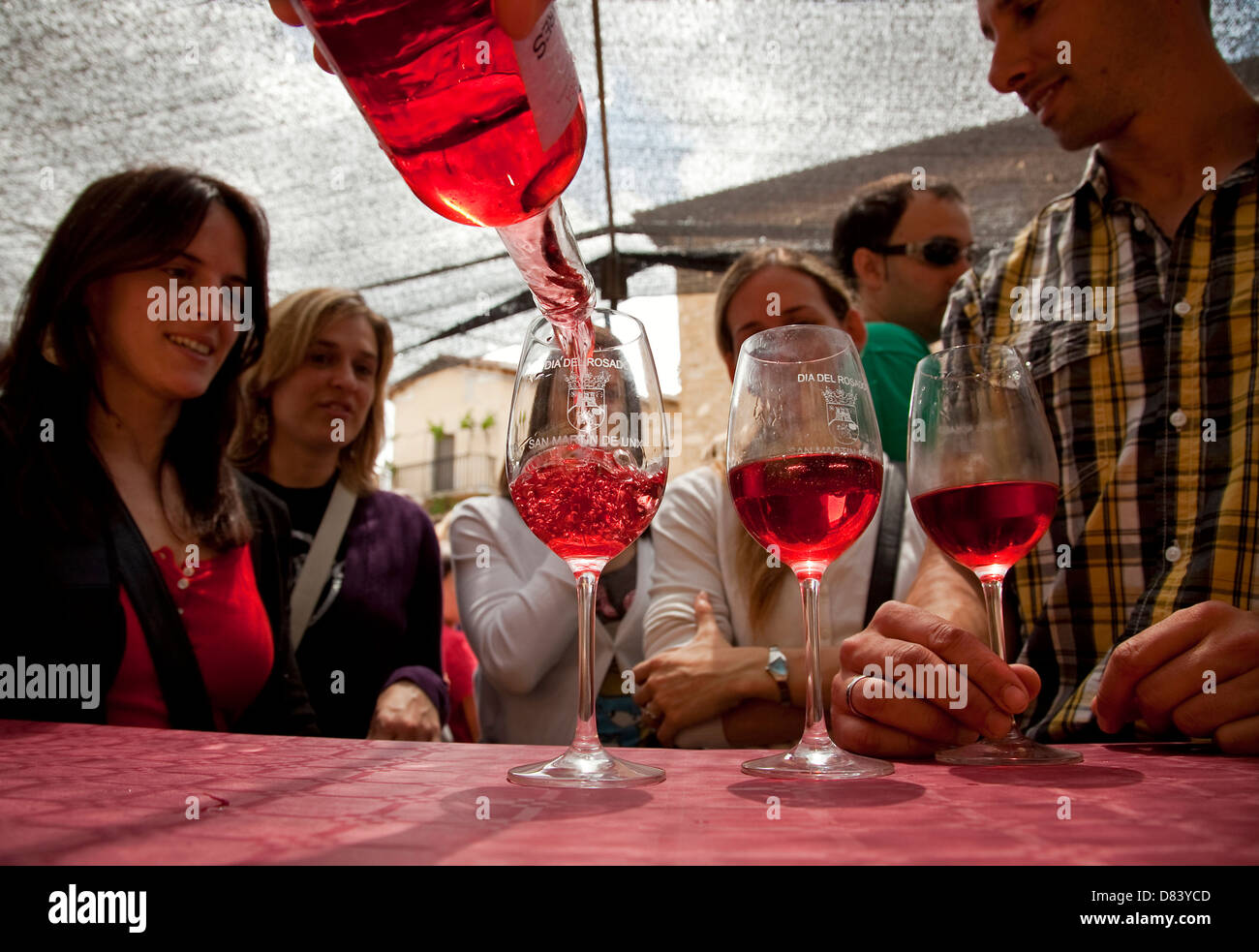 Dia del rosado hi-res stock photography and images - Alamy