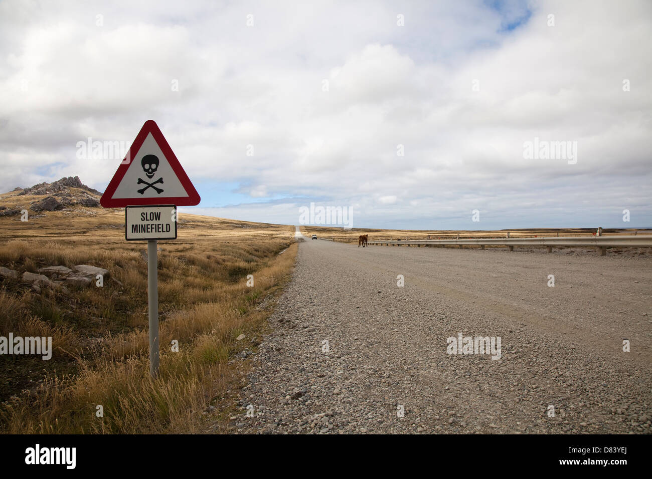Landmines sign hi-res stock photography and images - Alamy