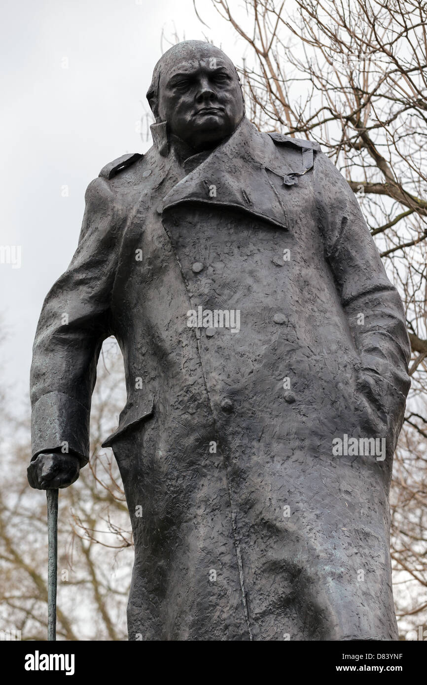 The bronze statue of Winston Churchill in Parliament Square, London ...