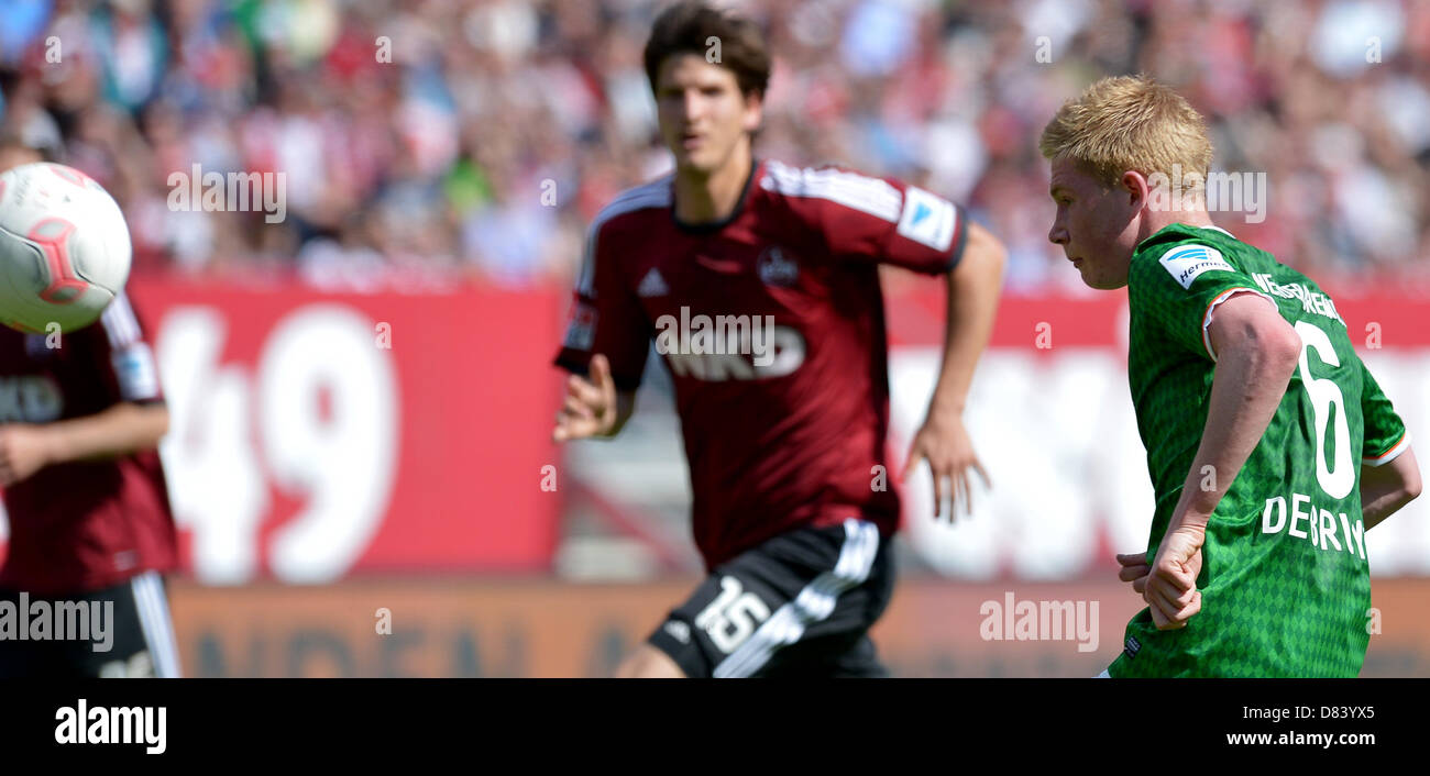 Bremen's Kevin De Bruyne kicks the ball into the goal of Nuremberg and ...