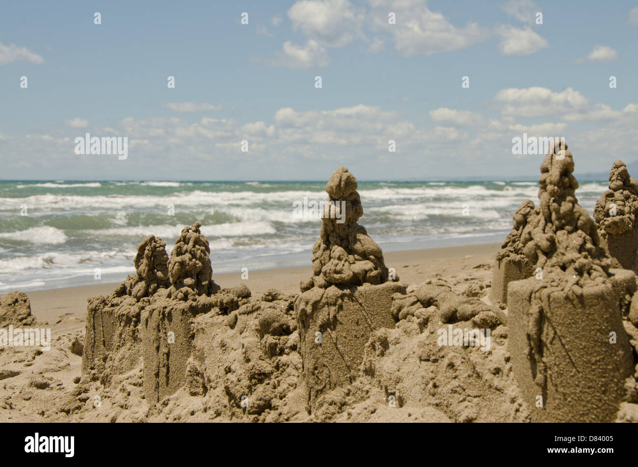 Sandcastle building hi-res stock photography and images - Alamy