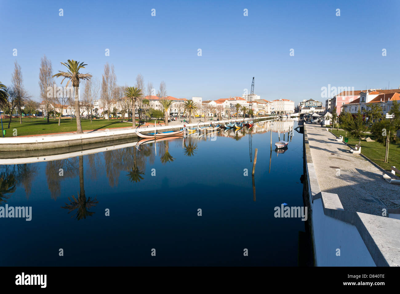 Barcos aveiro hi-res stock photography and images - Alamy