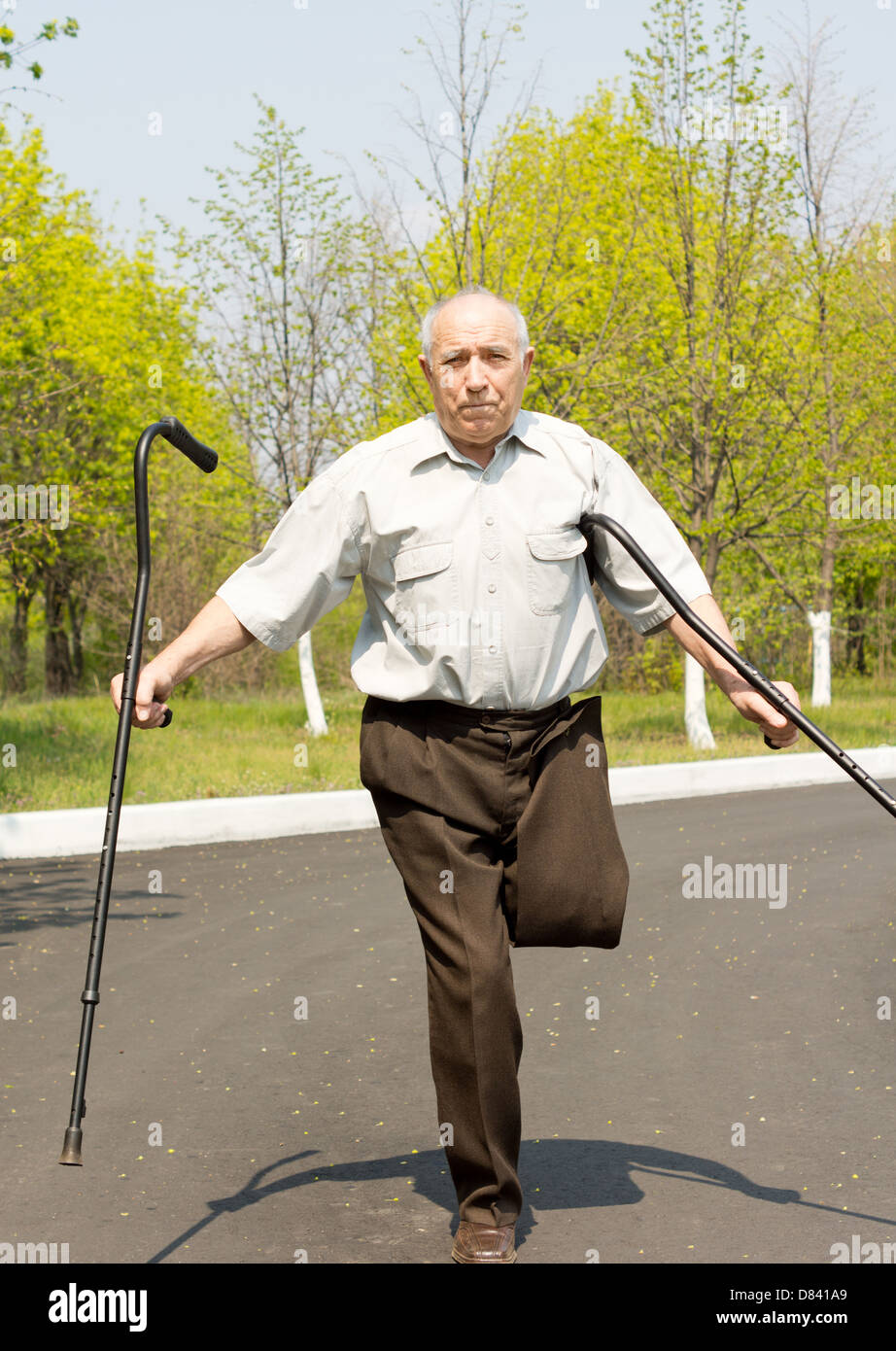 Above knee amputation hi-res stock photography and images - Alamy