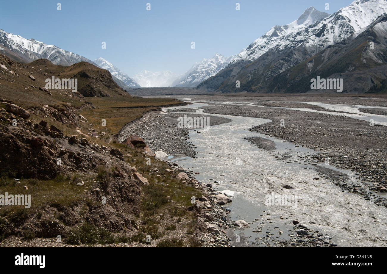 Inilchek source of the river from the glacier Stock Photo - Alamy