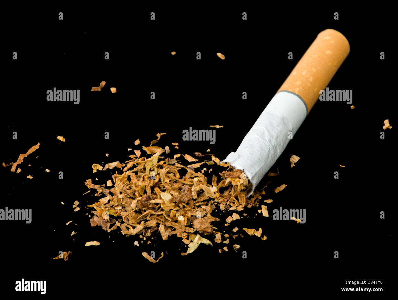 Crumpled cigarette and tabaco Stock Photo - Alamy
