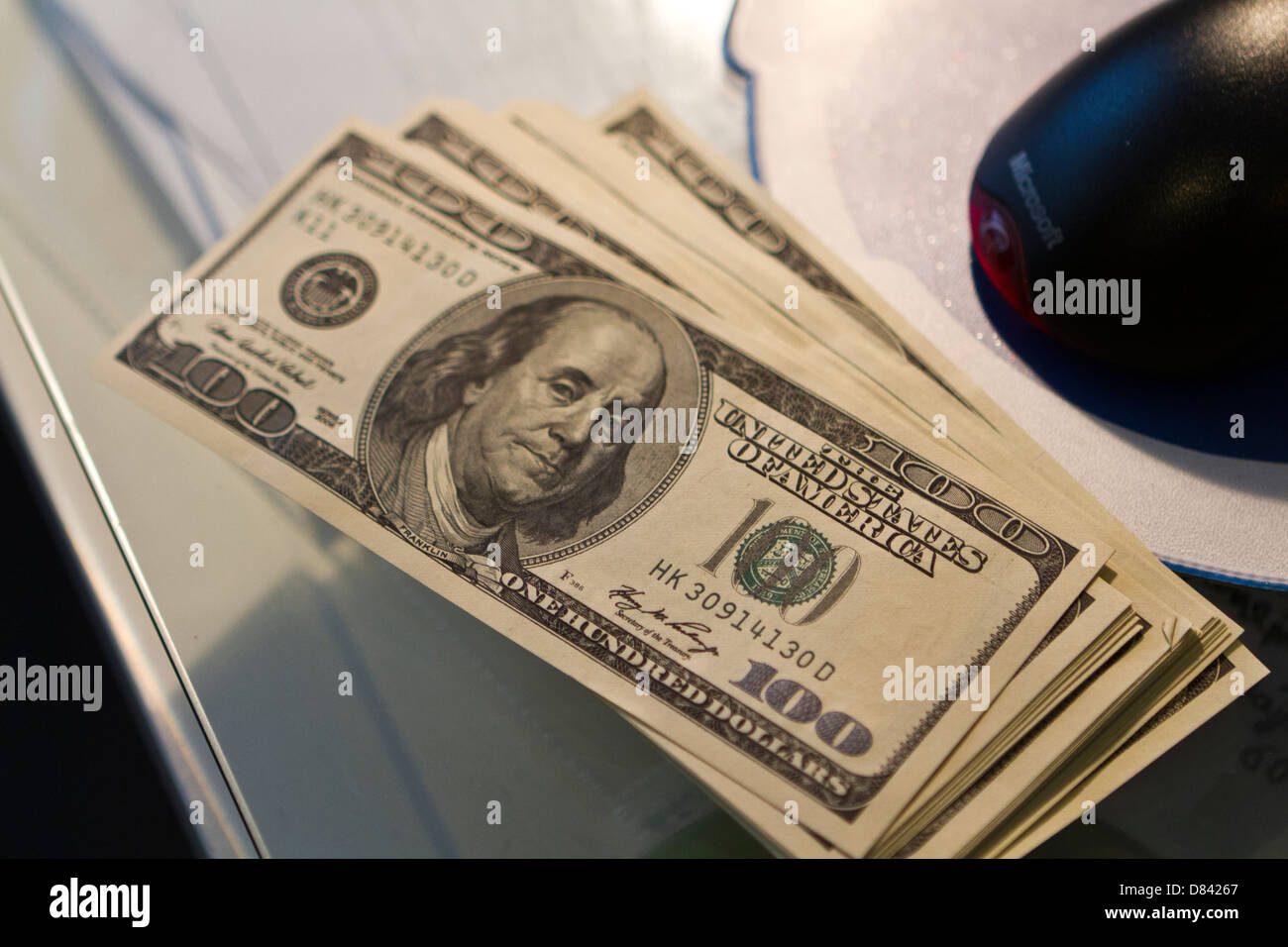 Banknote usa hi-res stock photography and images - Alamy
