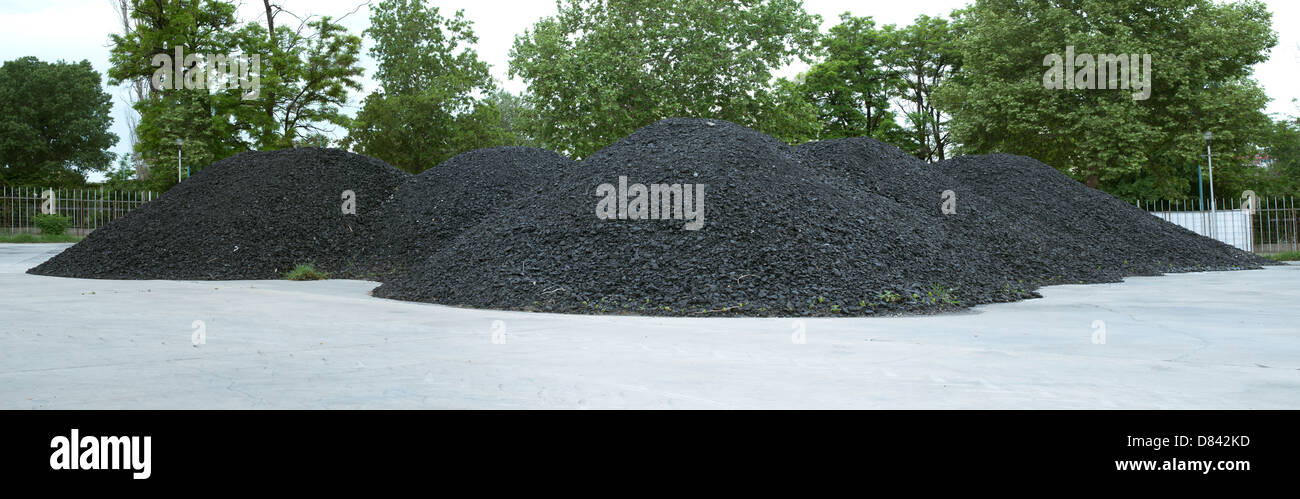 Combustion coal pile Stock Photo - Alamy