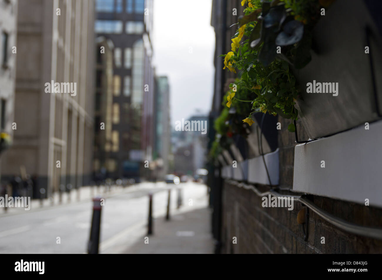 Moorgate road hi-res stock photography and images - Alamy