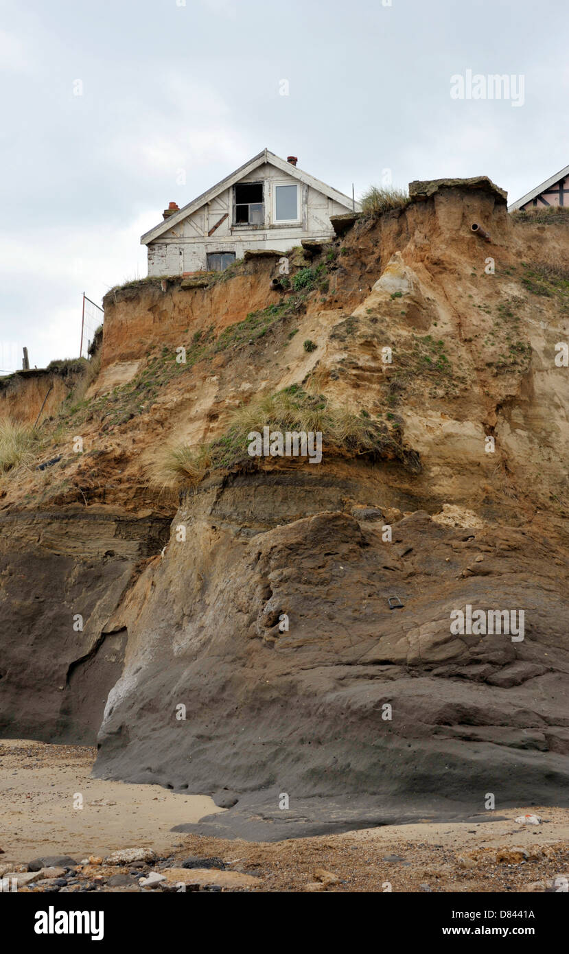 House collapse erosion hi-res stock photography and images - Alamy