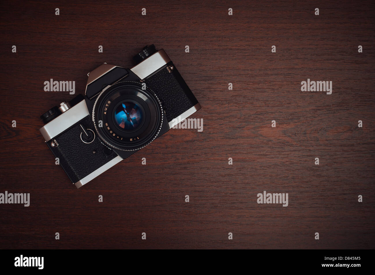Vintage film camera hi-res stock photography and images - Alamy
