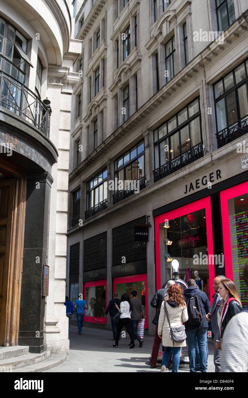 Shopping on Regent Street Stock Photo - Alamy