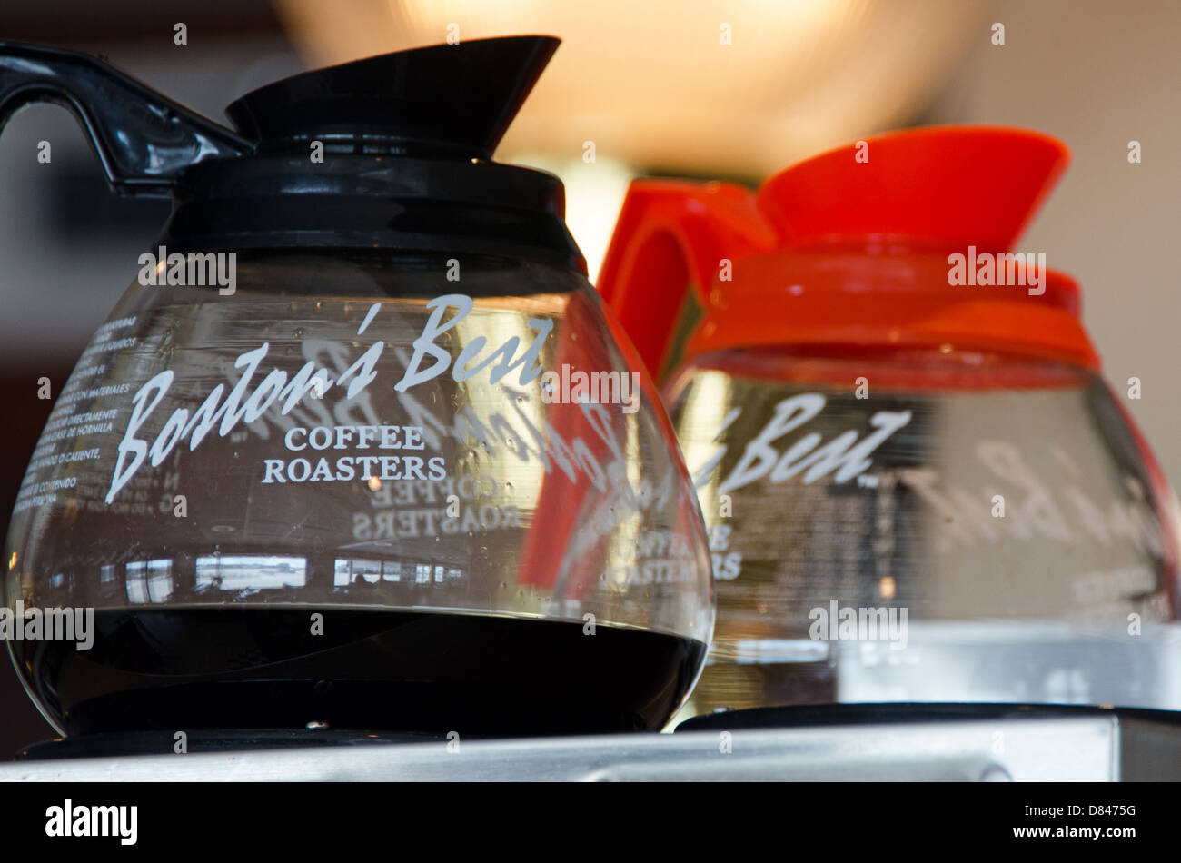 Black coffee pots hi-res stock photography and images - Alamy