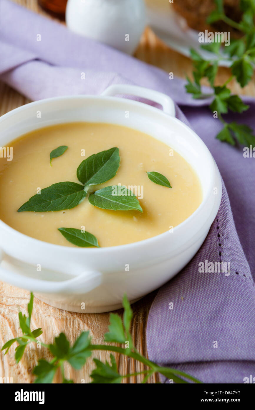 White tureen hi-res stock photography and images - Alamy