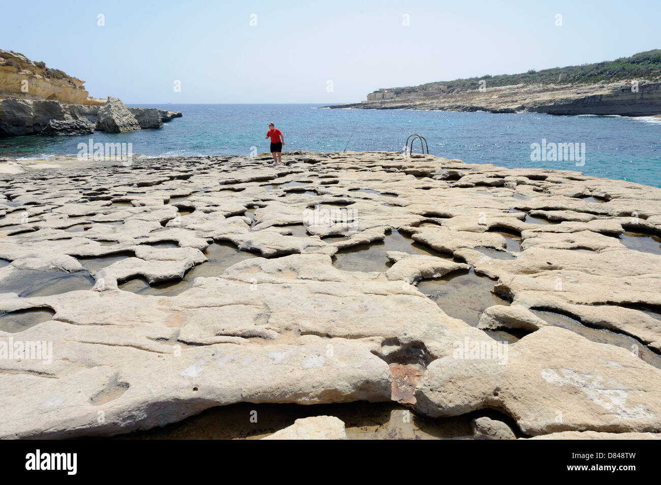 Il quala bay atr delimara halbinsel hi-res stock photography and images ...