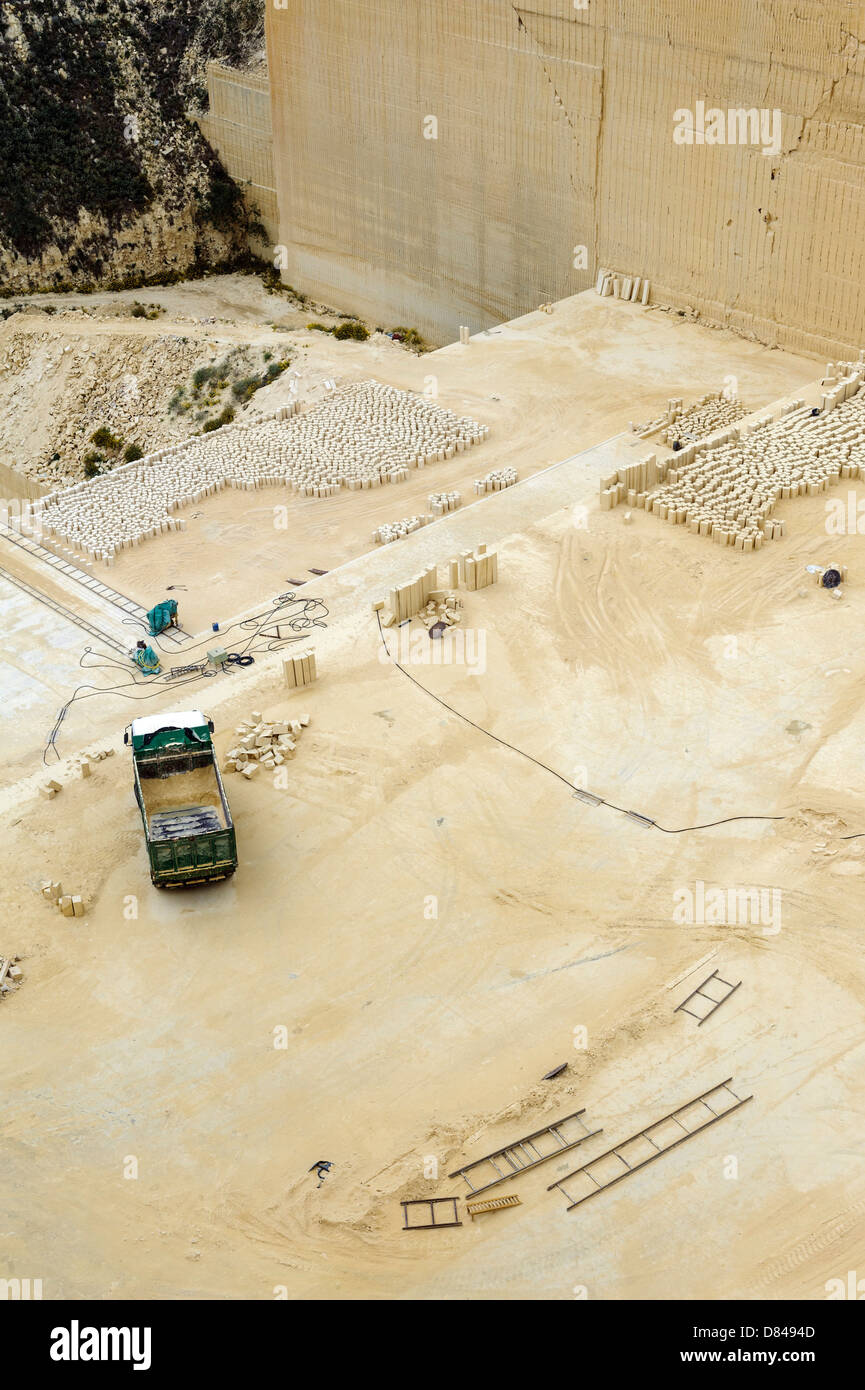 Malta steinbruch hi-res stock photography and images - Alamy