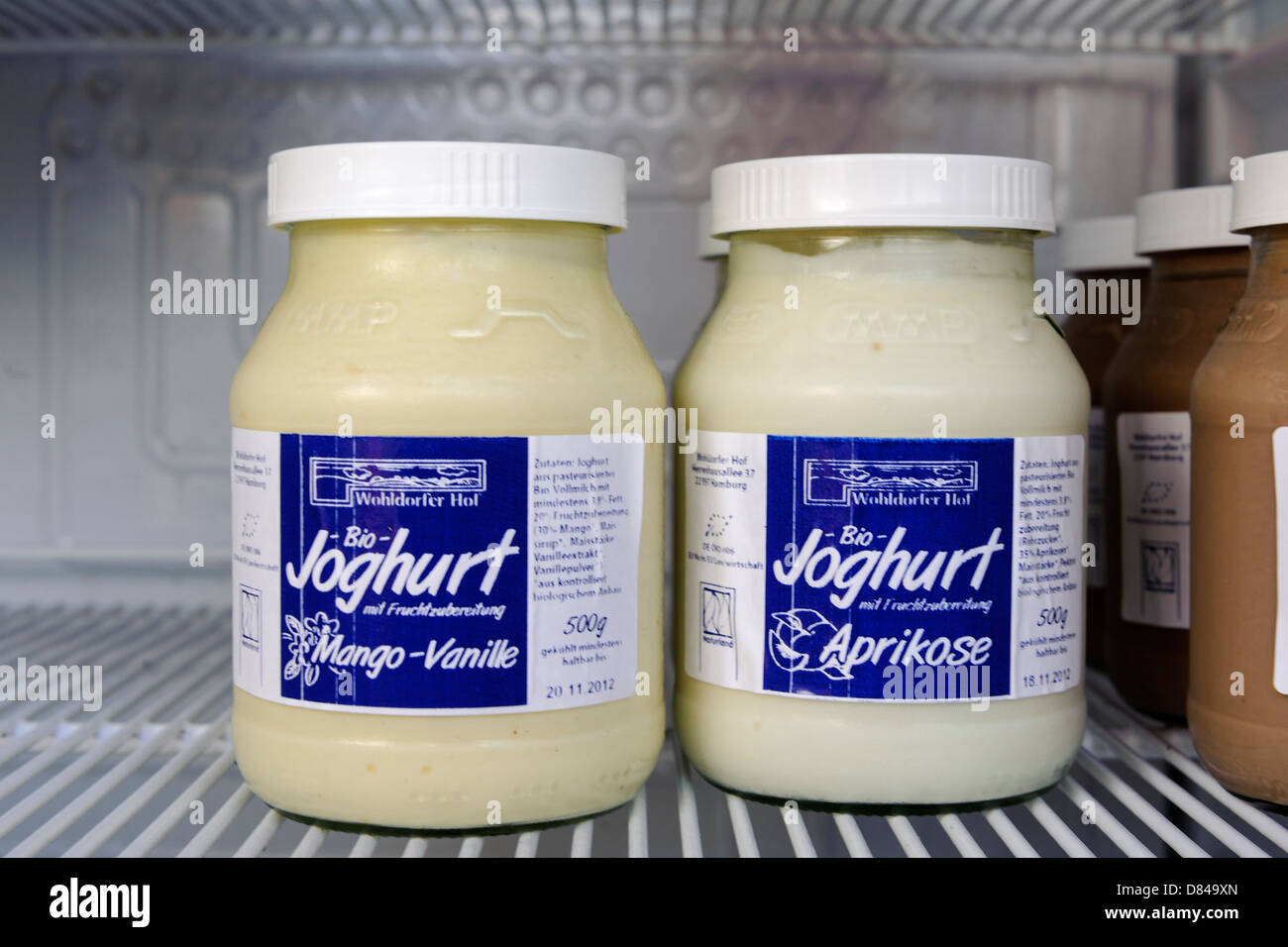 Farm selling milk hi-res stock photography and images - Alamy