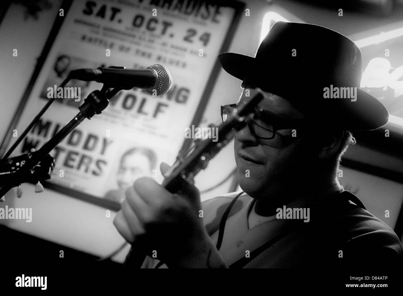 Musicians On Stage Stock Photo - Alamy