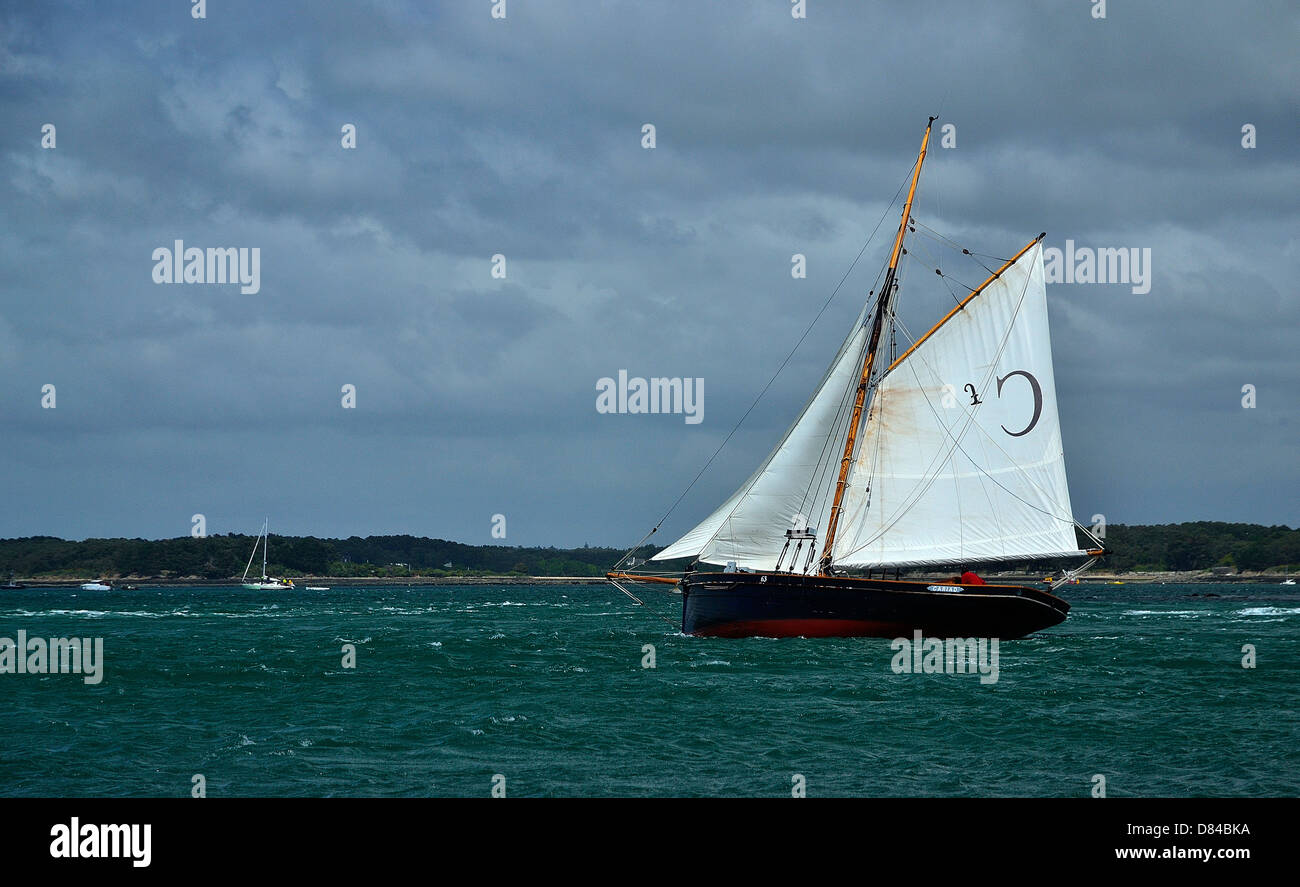 Pilot cutter bristol hi-res stock photography and images - Alamy
