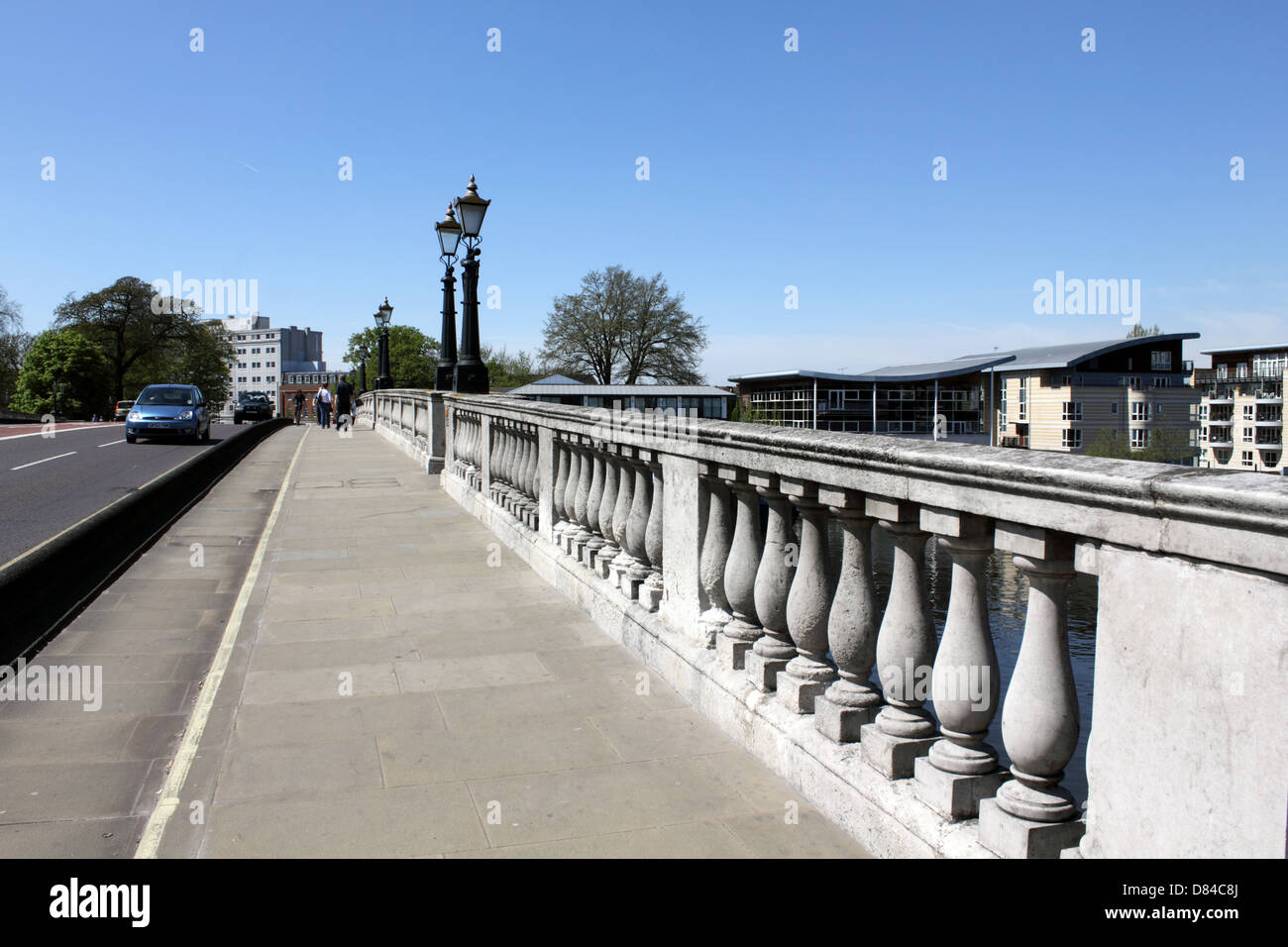 Road bridge kingston upon hi-res stock photography and images - Alamy