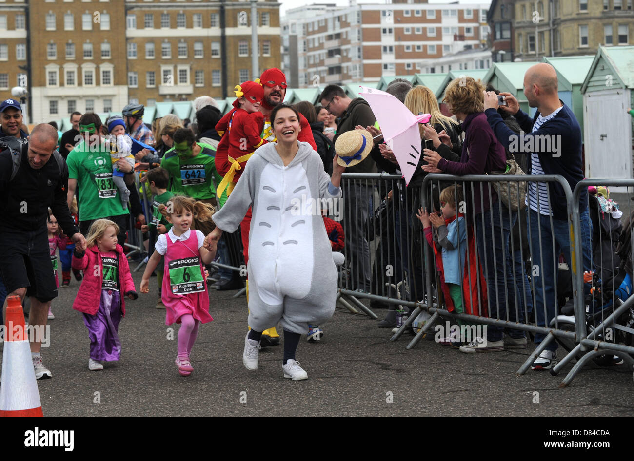 Hove, Sussex UK. 19th May 2013. Hundreds of people including children ...