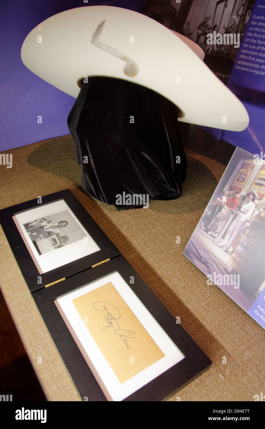 Patsy cline hi-res stock photography and images - Alamy