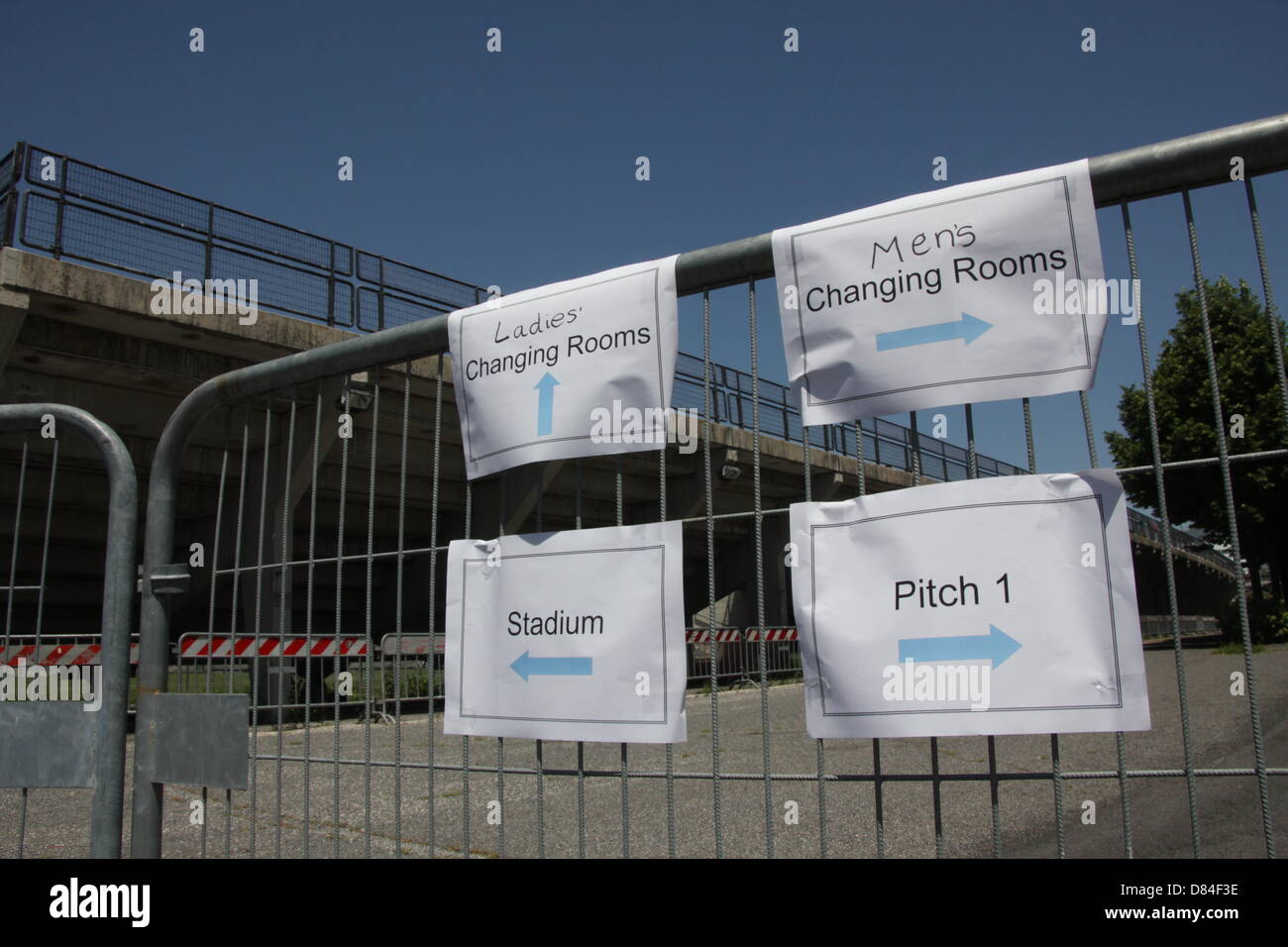 Men's changing room hi-res stock photography and images - Alamy